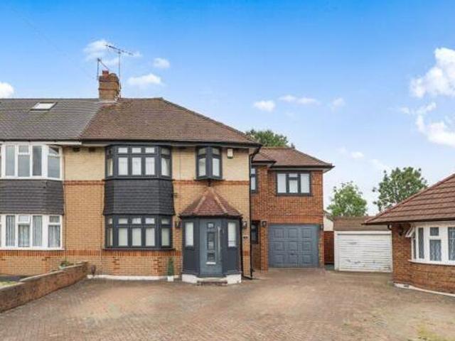 Morley Crescent, Edgware, 4 Bedroom House