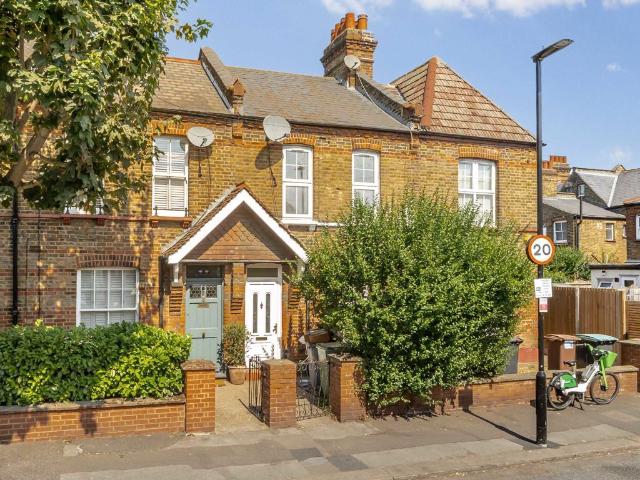 Morley Avenue, London N22, 2 bed terraced house to rent, £2,100 pcm | PrimeLocation
