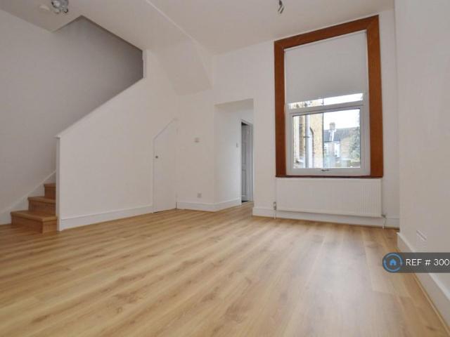 Morley Rd Hmo Four Sharers, London, E10 4 bed terraced house to rent £3,400 pcm £785 pw
