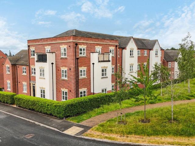 Mormet Court, Tamworth B77, 2 bed flat to rent, £950 pcm | PrimeLocation