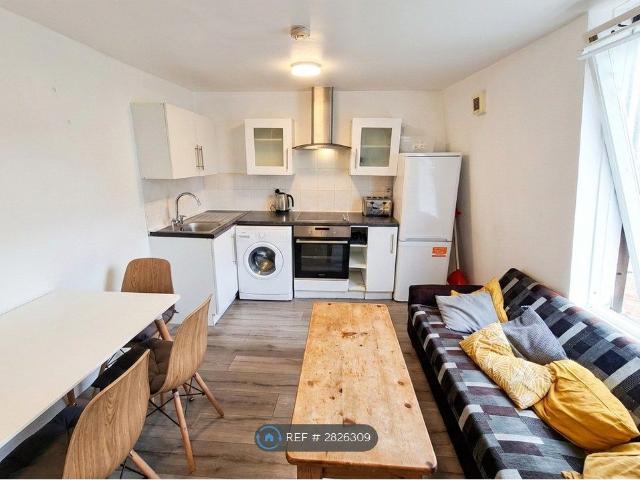 Morning Lane, London E9, 3 bed flat to rent, £2,600 pcm | PrimeLocation
