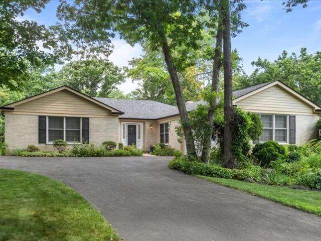 Morningside Dr, Lake Forest, Home For Sale