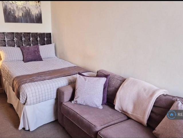 Morningside Road, Edinburgh, EH10 5 bed flat to rent £3,000 pcm £692 pw