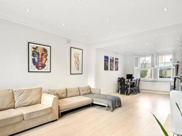 Mornington Avenue, West Kensington, 2 Bedroom Duplex