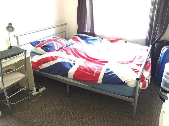 Mornington Crescent, Fallowfield. 4 bed house to rent £1,629 pcm £376 pw