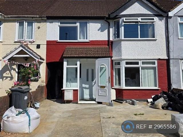 Mornington Crescent, Hounslow, TW5 5 bed terraced house to rent £2,900 pcm £669 pw