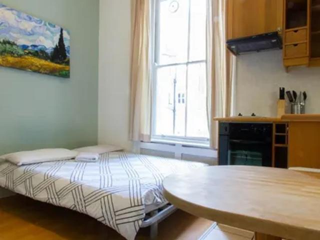 Mornington Hotel, 25 Gloucester Street, London, SW1V 2DN, United Kingdom | Studio apartment for rent #137467457 | Rentberry
