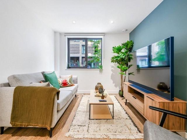 Mornington Road, London SE8, 1 bed flat to rent, £1,350 pcm | PrimeLocation