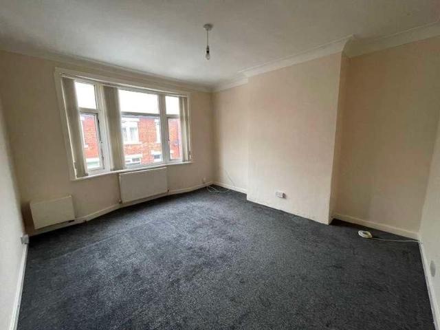 Morpeth Tce, North Shields, * Low Low Move In Costs !, NE29