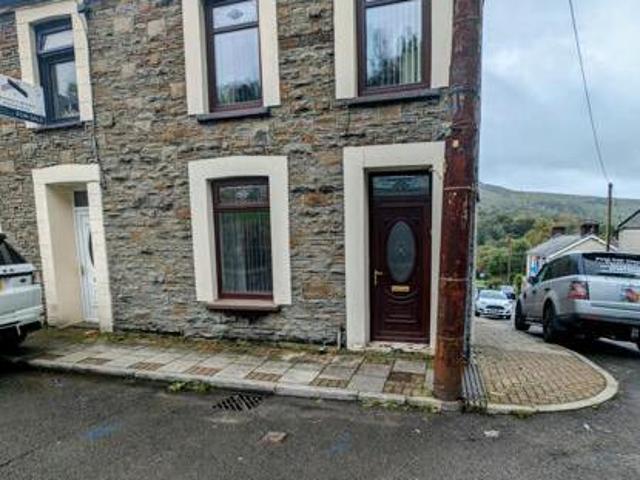 Morris Avenue, Penrhiwceiber, 2 Bedroom End