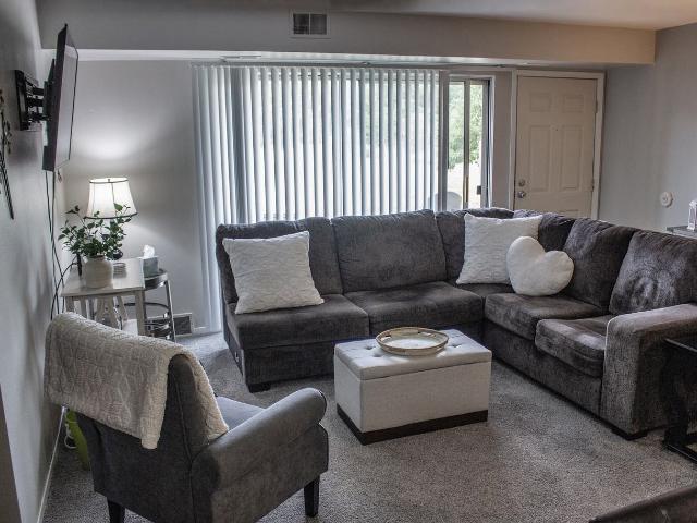 Morris Square 1 Bedroom Apartment for Rent at 750 Jefferson St, Mount Morris, MI 48458