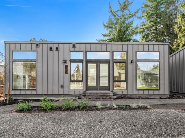 Morris Street Commons Modualr Living! 2/1