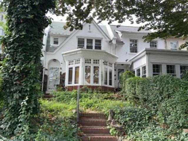 Morris Park Rd