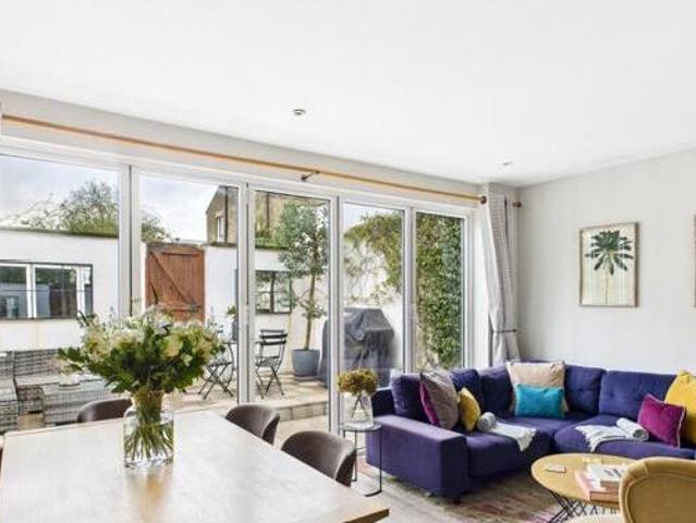 Morrish Road, London, 3 Bedroom Apartment
