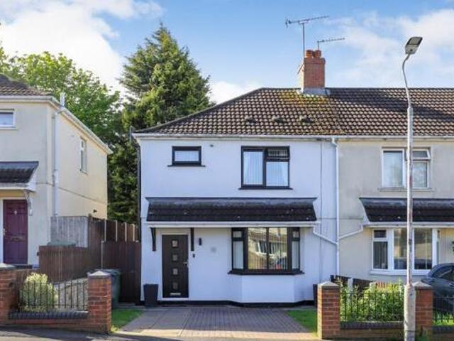 Morrison Avenue, Bushbury, 3 Bedroom End