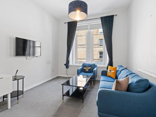 Morrison Street, West End, Edinburgh EH3, 3 bed flat to rent, £2,400 pcm | PrimeLocation