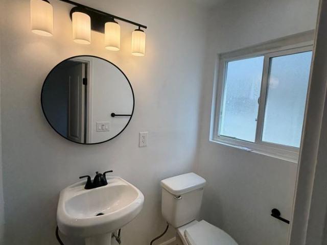 Morrison Studio Apartment for Rent at 10909 Morrison St, Los Angeles, CA 91601 Mid Town North Hollywood