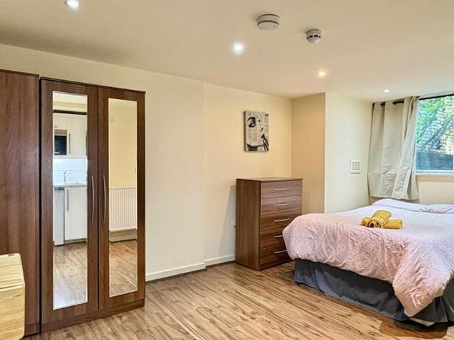 Most Bills Included Large Studio in Willesden