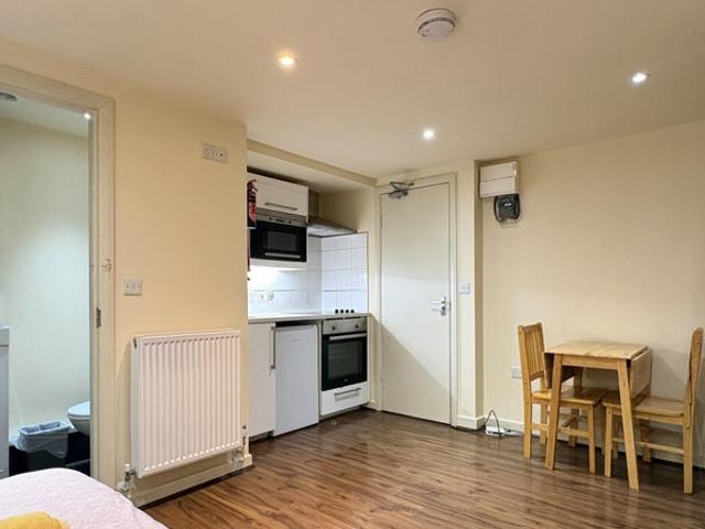 Most Bills Included Large Studio in Willesden