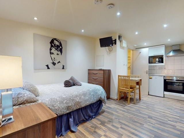 Most Bills Included Studio Next to Kilburn Station