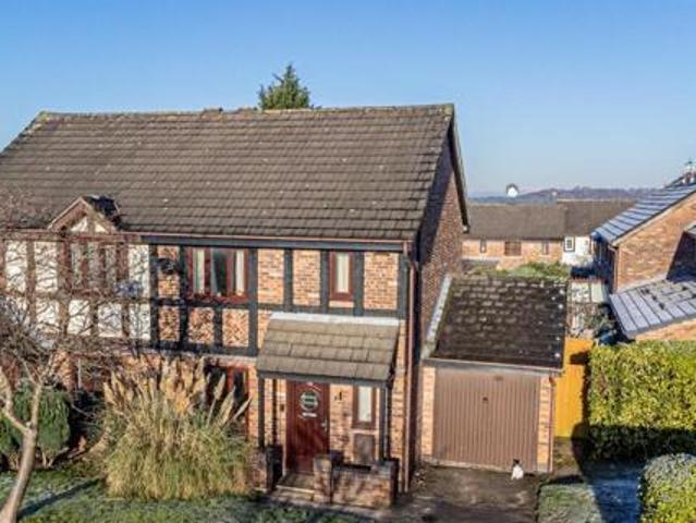 Moston Grove, Lymm, 3 Bedroom Semi detached