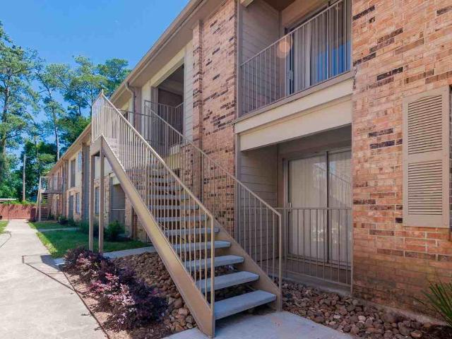 Mosaic Apartments 1 Bedroom Apartment for Rent at 2570 Sweetgum Ln, Beaumont, TX 77703