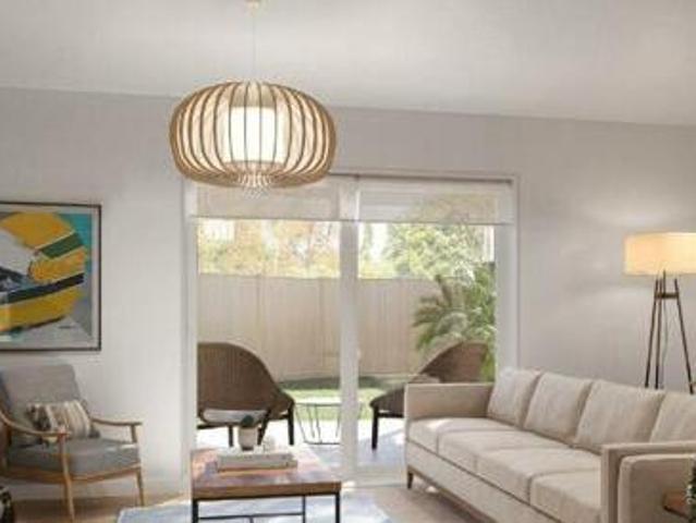 Mosaic Apartments, Pound Lane, 3 Bedroom Flat