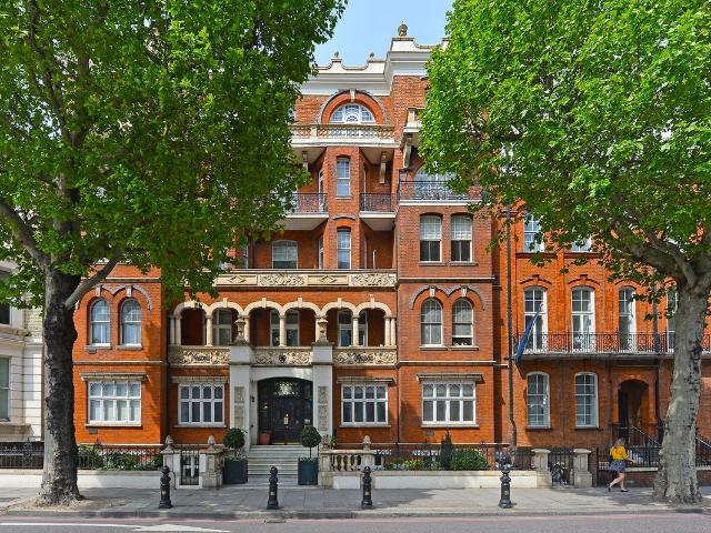 Moscow Mansions, 224 Cromwell Road, Kensington SW5, 1 bed flat to rent, £2,500 pcm | PrimeLocation