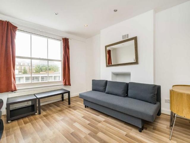 Moscow Road, London W2 1 bed flat to rent £2,500 pcm £577 pw