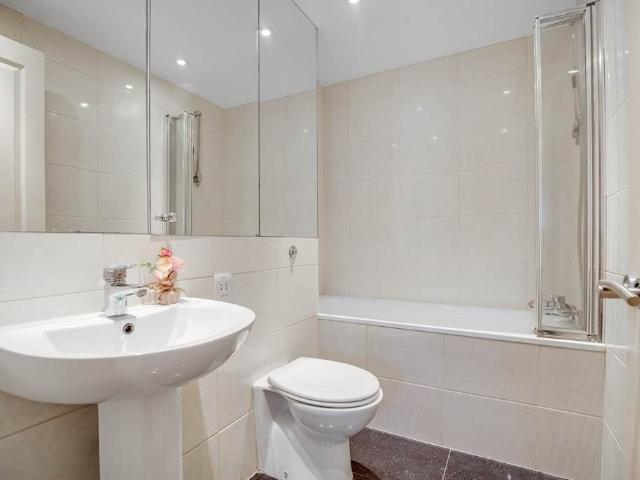 Moscow Road, London W2, 2 bed flat to rent, £3,500 pcm | PrimeLocation