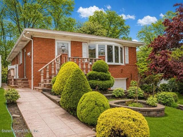 Mosel Ave, Staten Island, Home For Sale