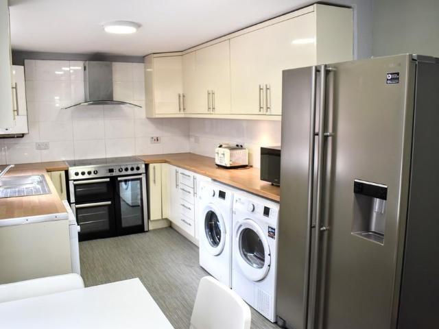 Moseley Road, Fallowfield, Manchester 7 bed terraced house to rent £4,095 pcm £945 pw