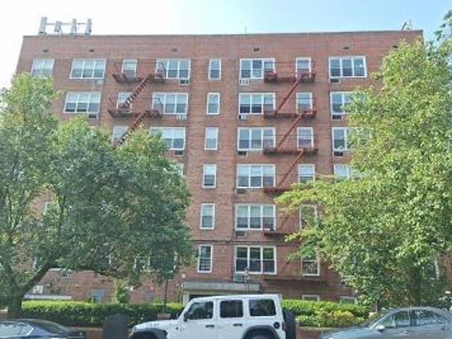 Mosholu Ave Apt 6a