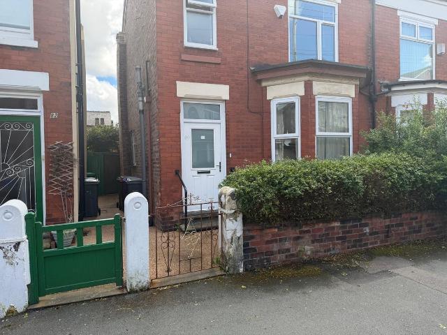 Moss Bank, Manchester M8, 3 bed semi detached house to rent, £1,400 pcm | PrimeLocation