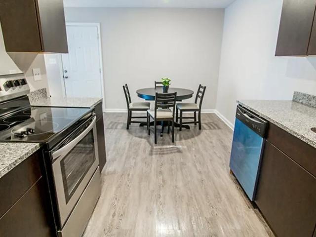 Moss Creek 2 Bedroom Apartment for Rent at 7817 Moss Creek Dr, Louisville, KY 40258 Pleasure Ridge Park