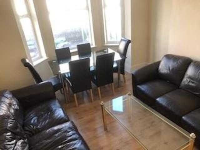 Moss Lane East, Manchester M14 6 bed end of terrace house to rent £3,856 pcm £890 pw