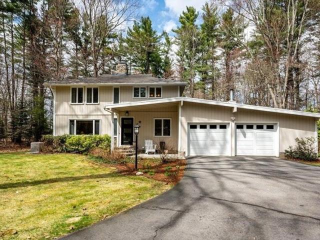 Moss Ln, Madbury, Home For Sale