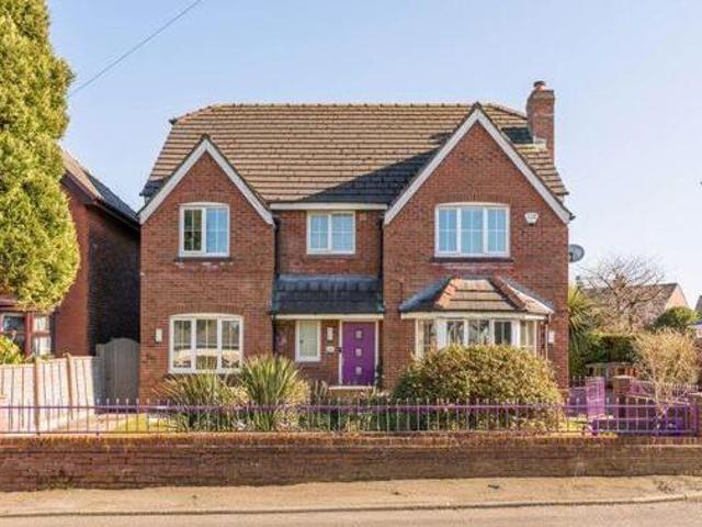 Moss Road, Billinge, 4 Bedroom Detached