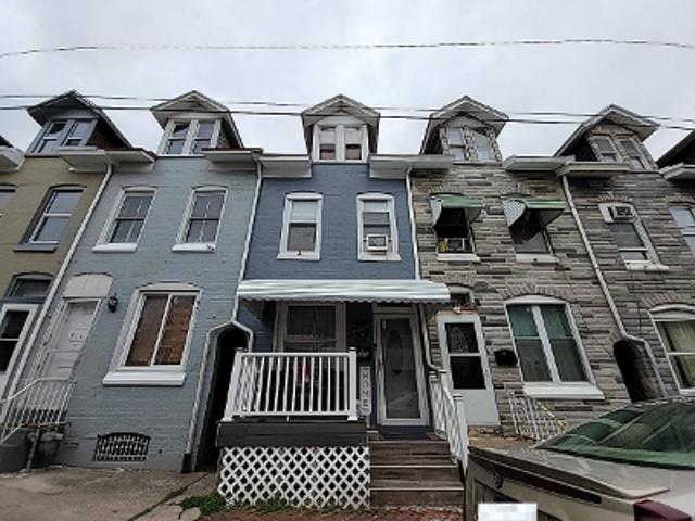 Moss St