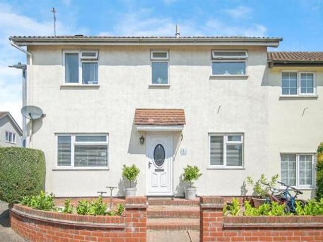 Moss Way, West Bergholt, 3 Bedroom Semi detached