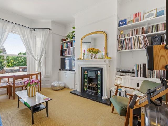 Mosslea Road, Penge SE20, 1 bed flat to rent, £1,750 pcm | PrimeLocation