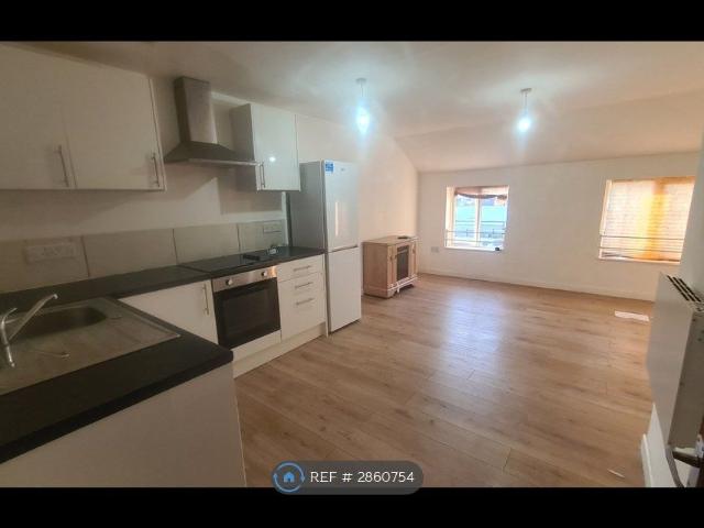 Mote Road, Maidstone ME15, 2 bed flat to rent, £1,350 pcm | PrimeLocation