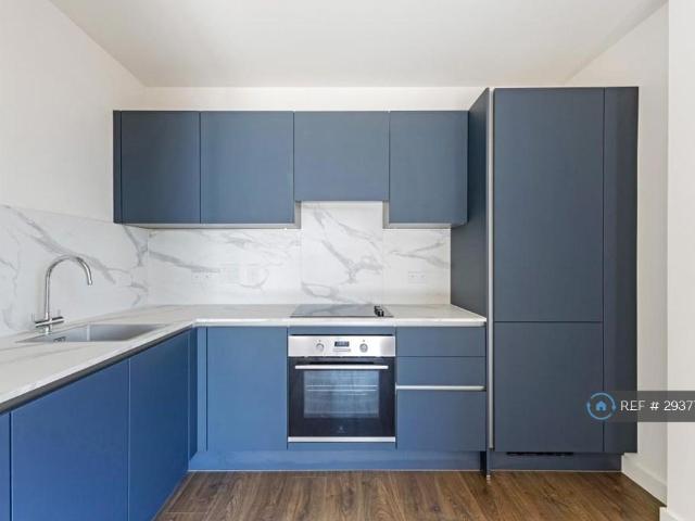 Motion Apartments, Harrow, HA1 1 bed flat to rent £1,650 pcm £381 pw