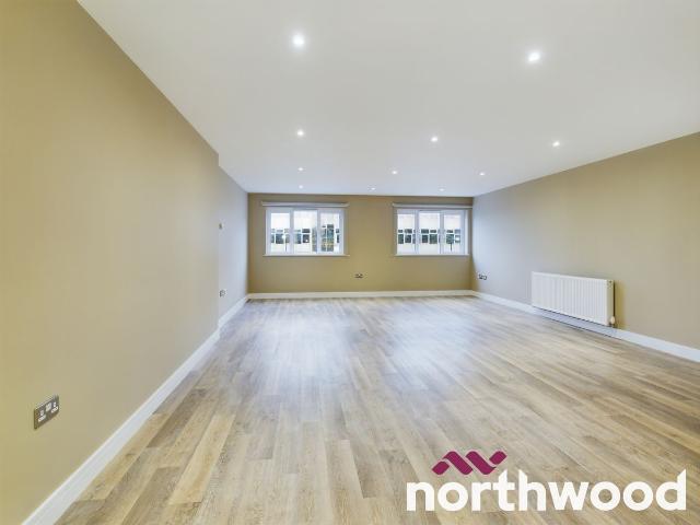 Moulsham Street, Chelmsford CM2, 1 bed flat to rent, £1,350 pcm | PrimeLocation