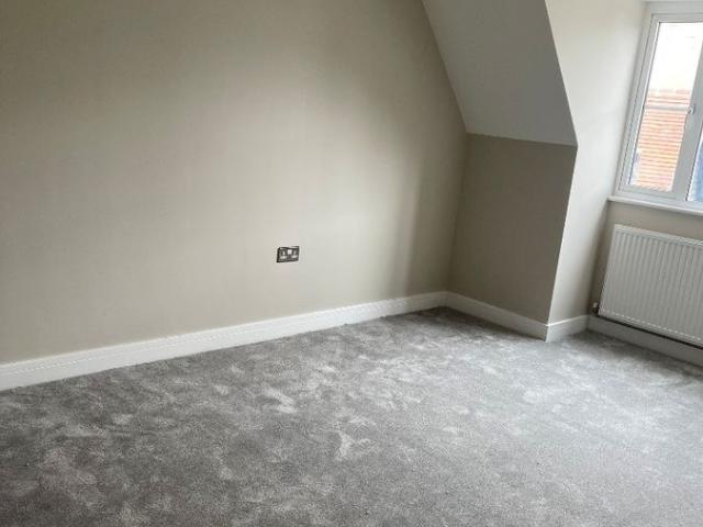 Moulsham Street, Chelmsford CM2, 2 bed flat to rent, £1,395 pcm | PrimeLocation