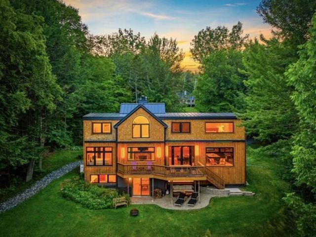Moulton Ln, Stowe, Home For Sale