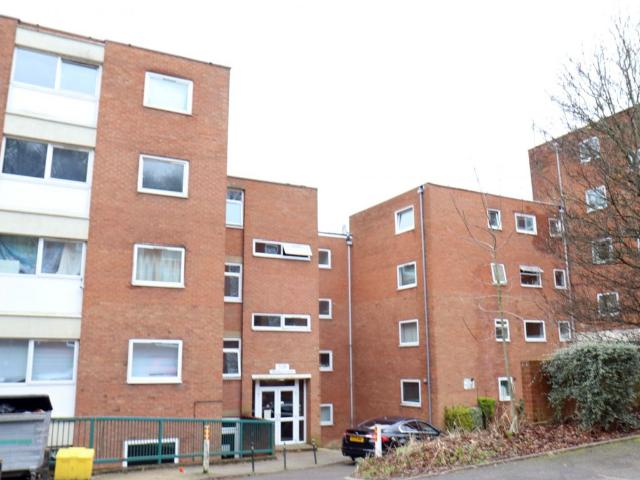 Moulton Rise LU2, 2 bed flat to rent, £1,200 pcm | PrimeLocation