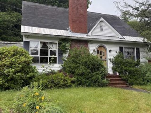 Moulton St, Raymond, Home For Sale