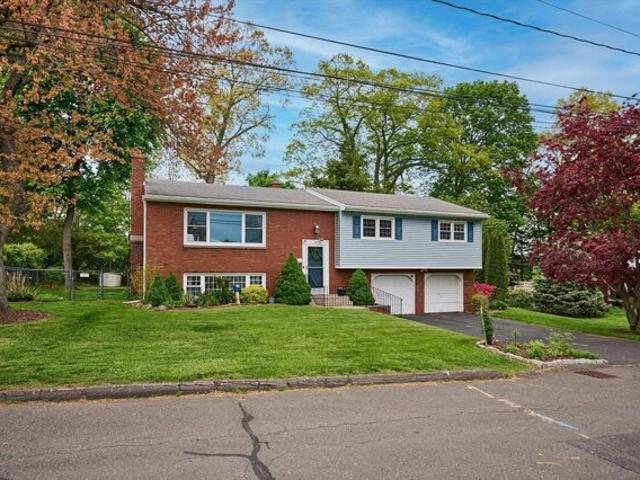 Mount Tom Ave, Holyoke, Home For Sale