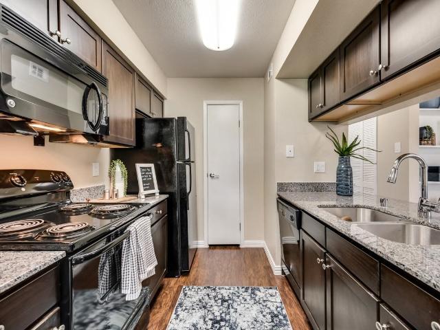 Mount Vernon 1 Bedroom Apartment for Rent at 1020 Scotland Dr, Desoto, TX 75115